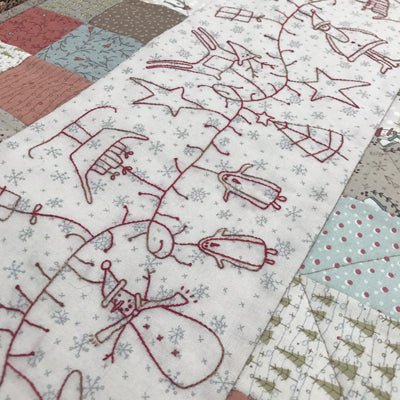 Christmas Garland Table Runner – Hatched and Patched